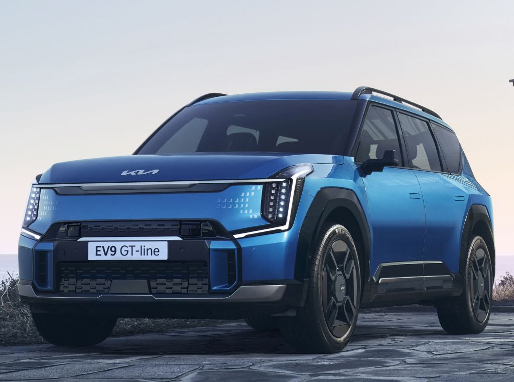 Новый флагман Lamborghini и подробности о Kia EV9 - новости Kapital.kz