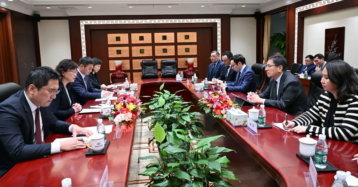 С China Exim Bank обсудили вопросы финансирования для расширения метро ...